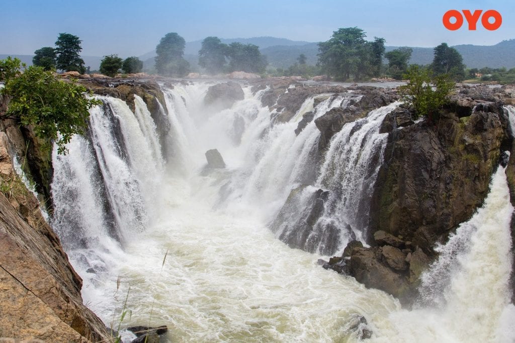 Famous Waterfalls in India – OYO Hotels: Travel Blog