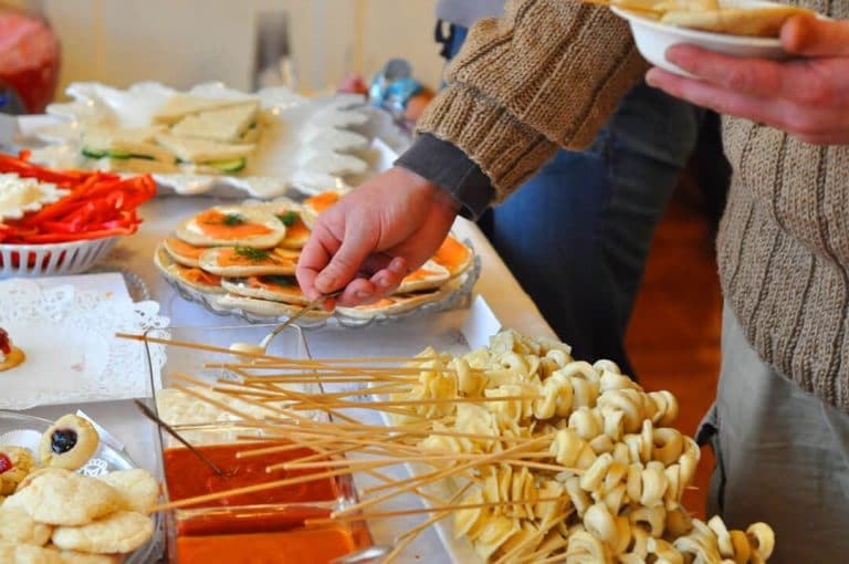 13 Most Important Questions to Ask your Birthday Caterer – OYO Hotels ...