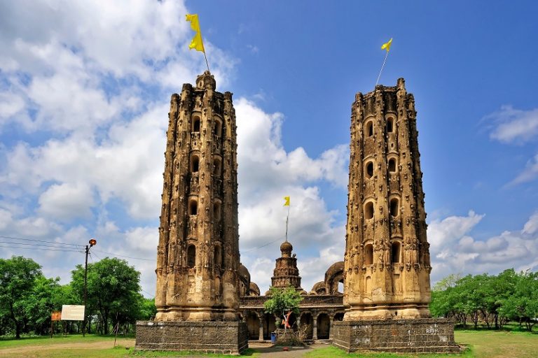 Top 10 Temples to Visit in Shirdi – OYO Hotels: Travel Blog