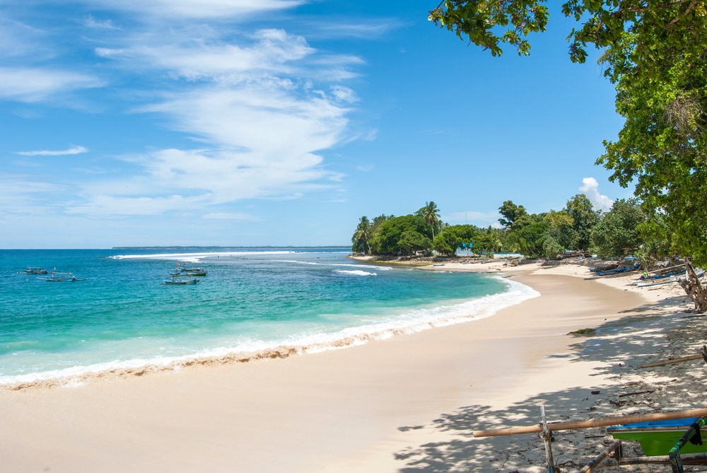 7 Wisata Pantai di Bengkulu, Cocok Buat Healing! - OYO Indonesia Blog