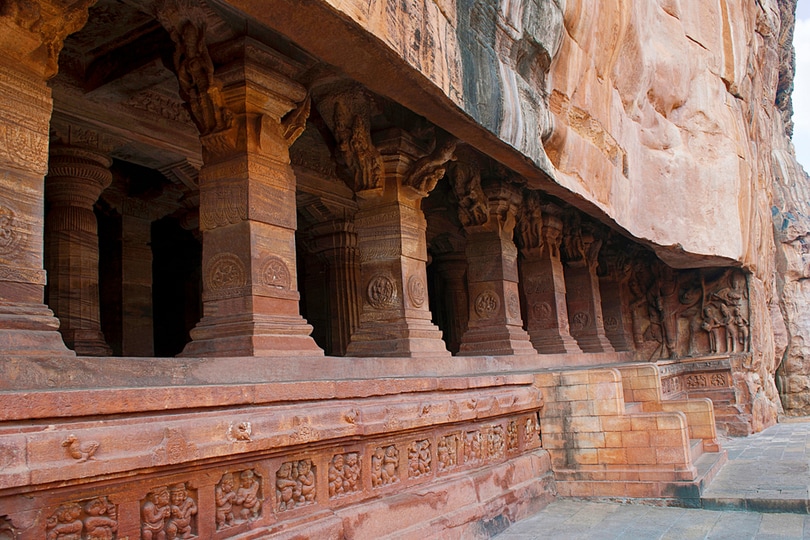 A Complete Travel Guide to Badami Caves