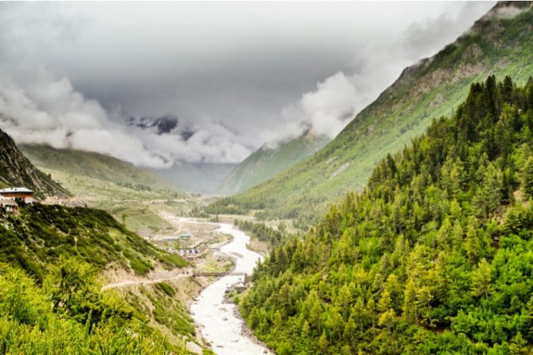 Complete Guide to Chitkul Valley For An Offbeat Trip
