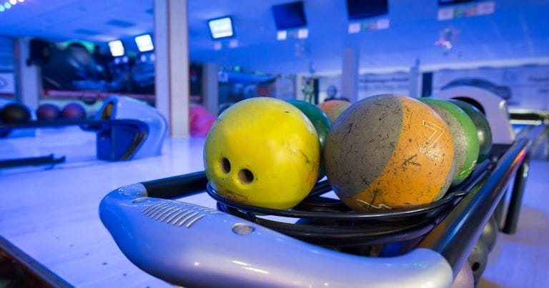 12 Best Bowling Alleys In Houston - Bowling Alley Houston Tx - The Good ...